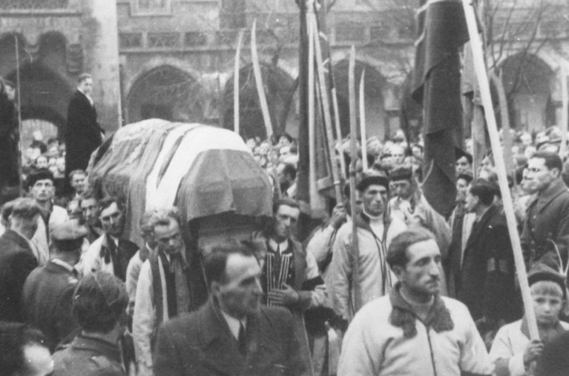 Pogrzeb Wincentego Witosa w Wierzchosławicach - Muzeum Historii Polski ...